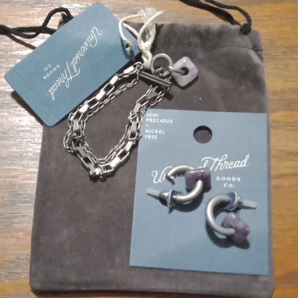 Universal Thread | Jewelry | Universal Thread Bracelet And Earring Set ...